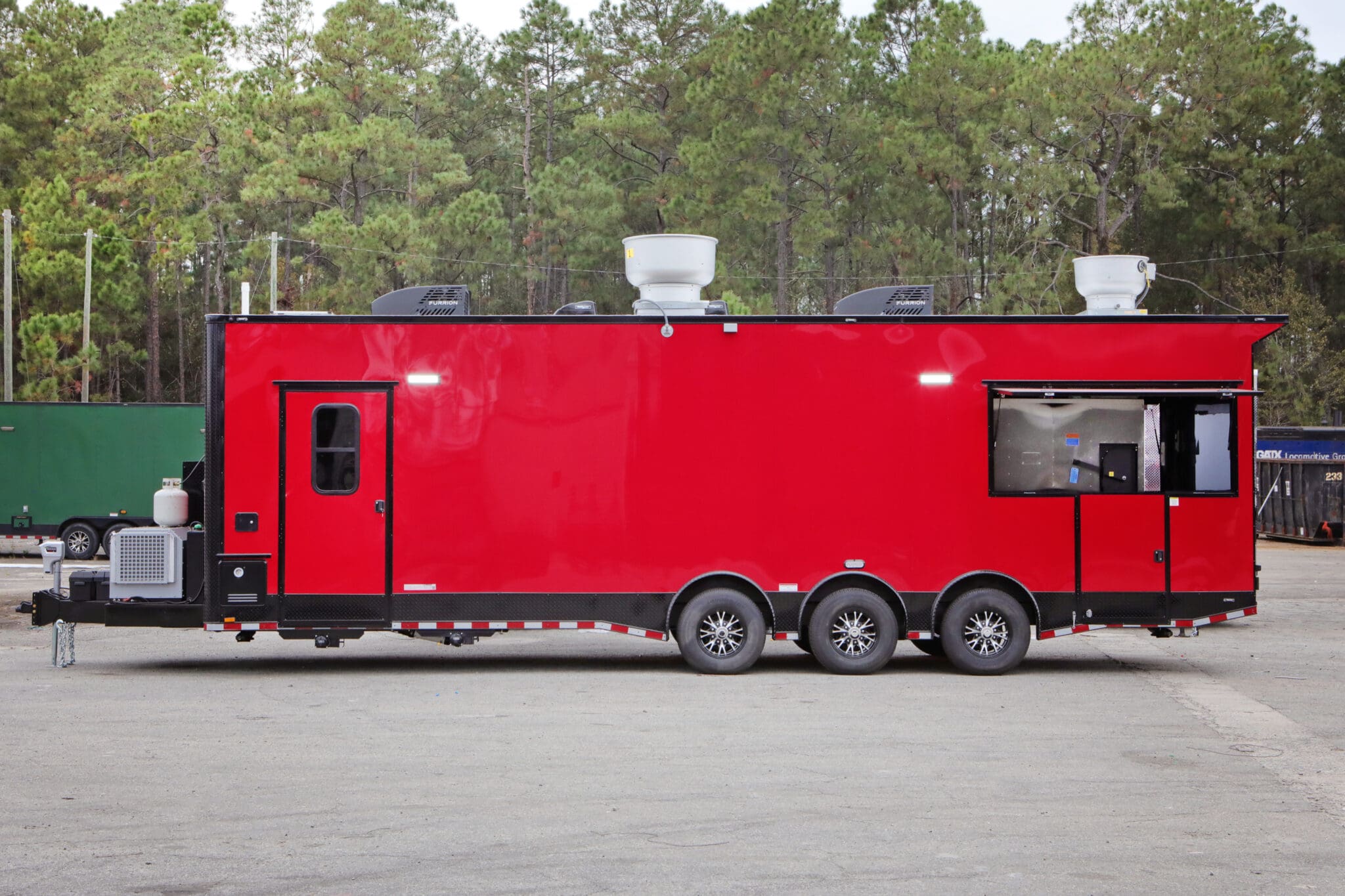 About Us | Custom Trailer Manufacturer | SDG Trailers | Waycross, GA